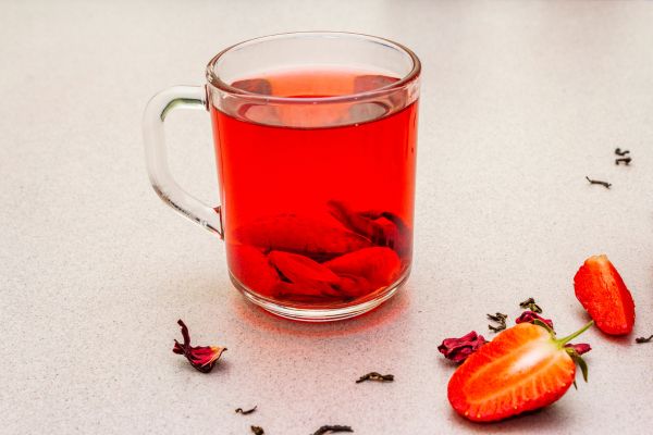 What to know about strawberry and hibiscus tea? - Future Generation Co ...